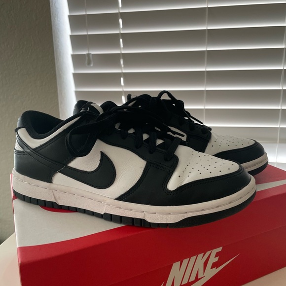 Nike | Shoes | Womens Nike Panda Dunks Low Size 8 Barely Worn Perfect ...